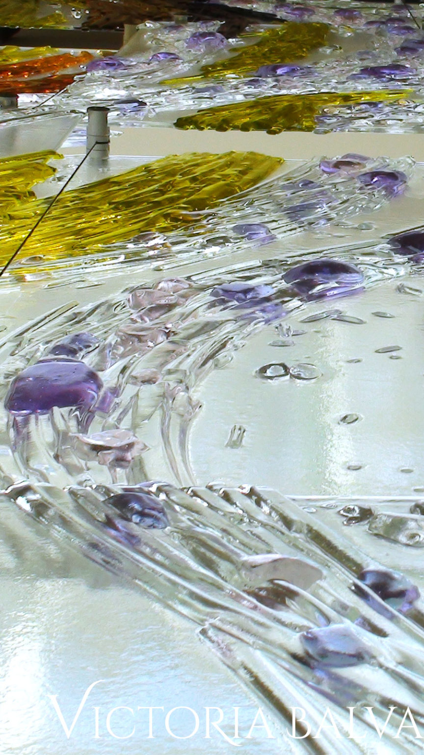 Incredible kiln-cast art glass mural Resurrection – Victoria Balva
