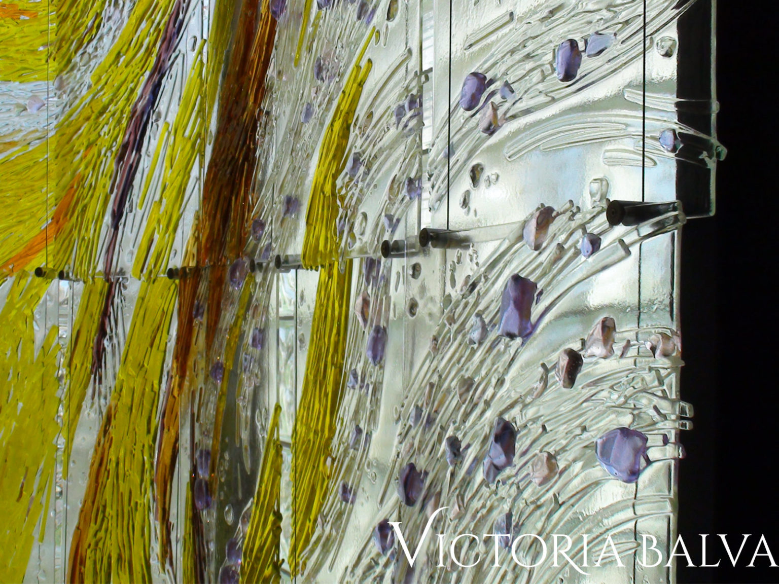 Incredible kiln-cast art glass mural Resurrection – Victoria Balva