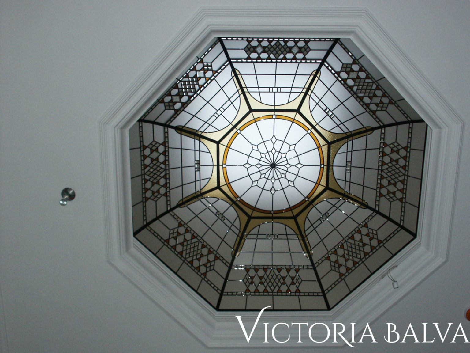 Traditional Octagon Stained And Leaded Glass Dome Gordon | Victoria Balva