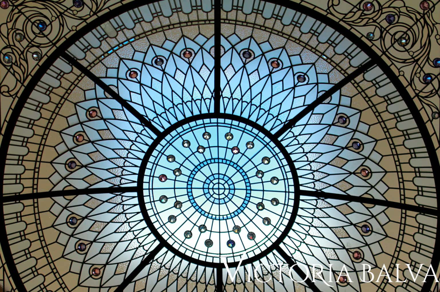 Breathtaking Atrium Stained And Leaded Glass Dome Skylight The Bridle ...